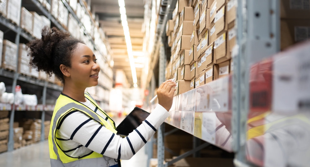 10 Tips for Effective Leadership in Distribution Centers and Warehouses