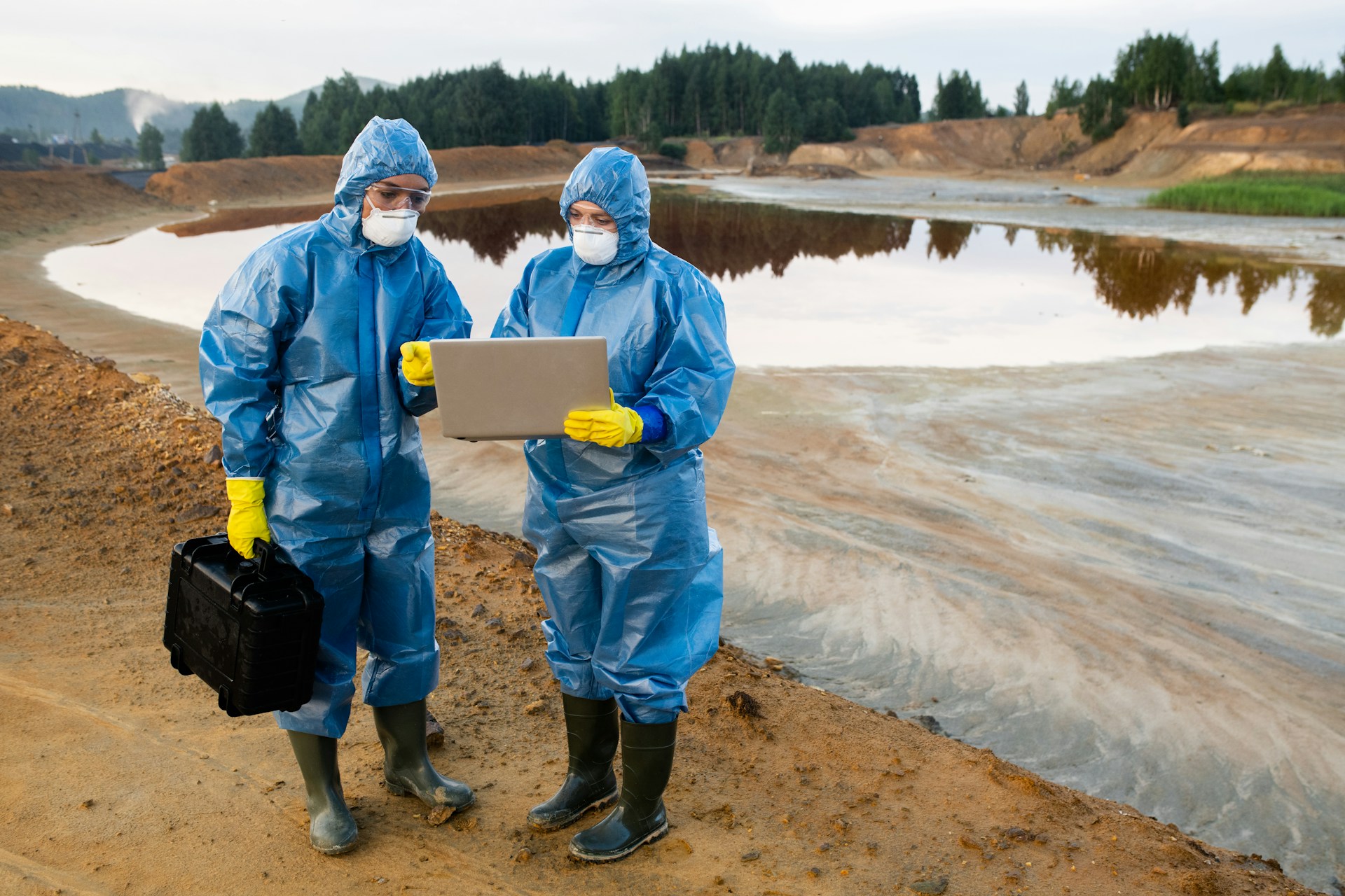 7 of the Best HAZWOPER Refresher Courses
